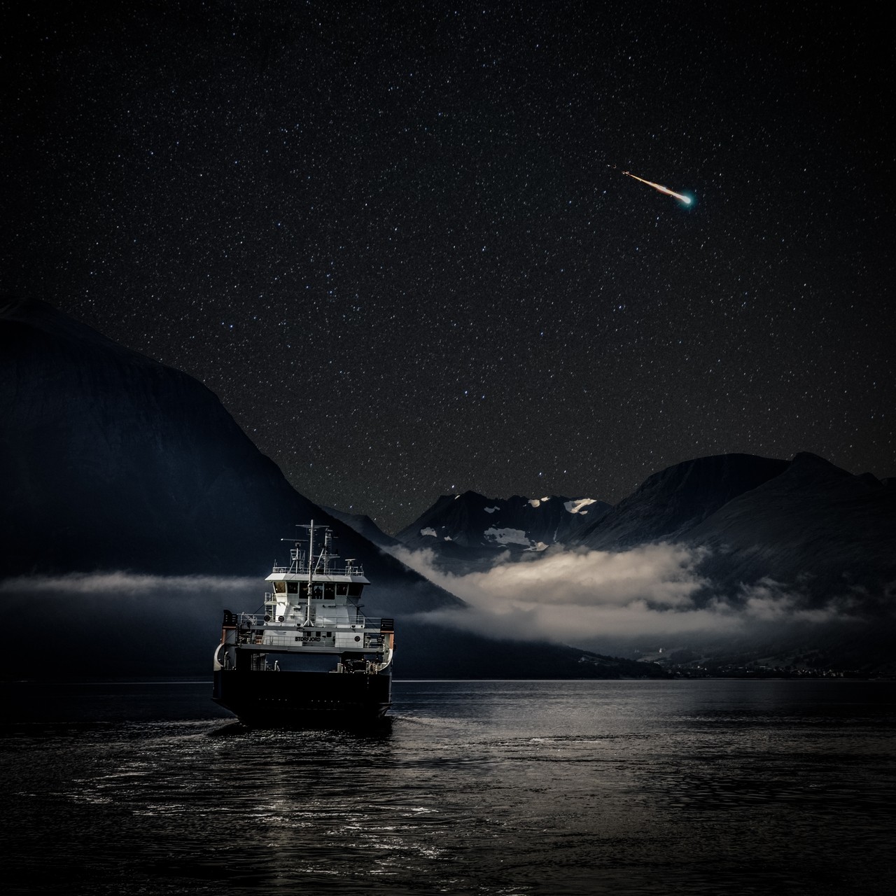 Scene Of Night Sea - OGQ Backgrounds HD