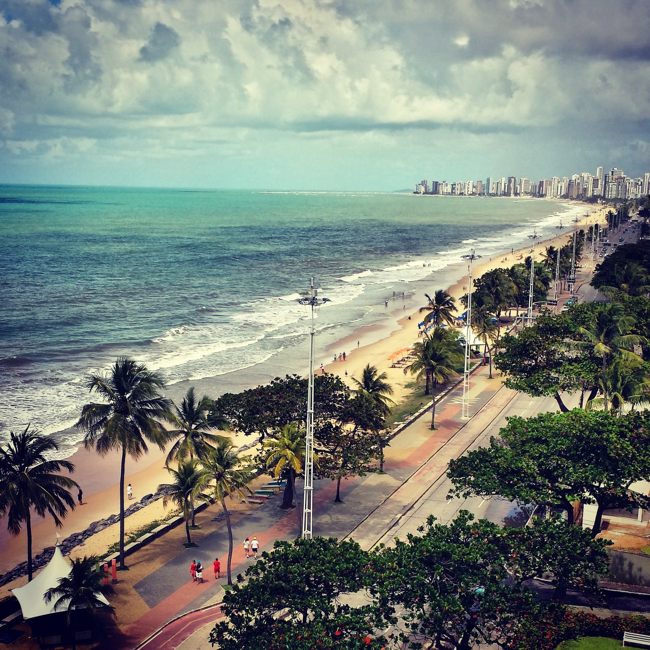 Beautiful sea of Brasil - OGQ Backgrounds HD