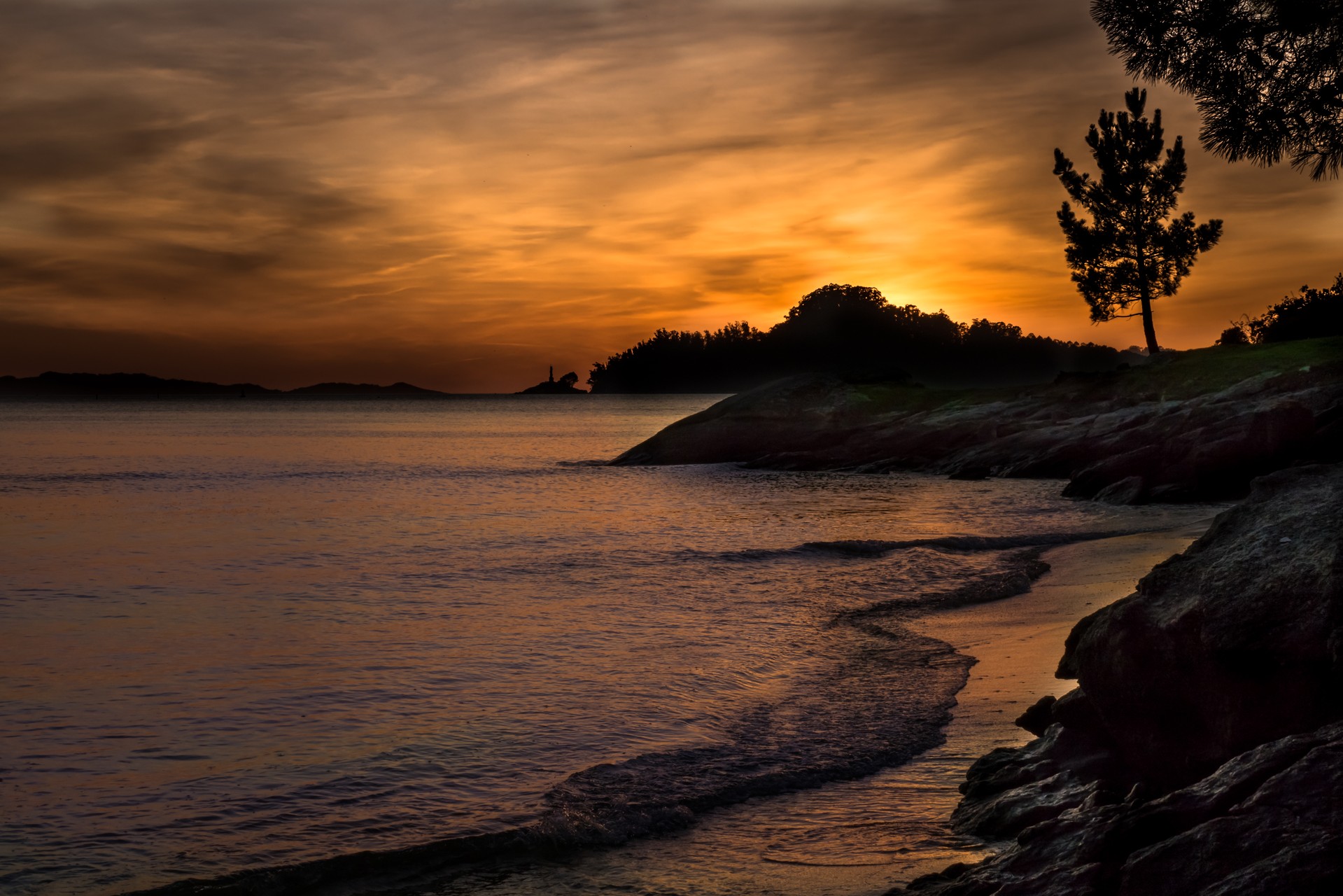 Atardecer En Lourido - OGQ Backgrounds HD